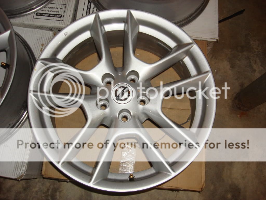 F/S: 09 Maxima Wheels & Enkei RSV's | The Nissan Club