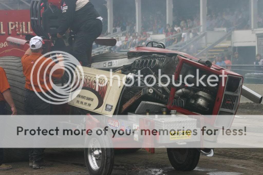 Tractor pull engine explosion | Cummins Diesel Forum